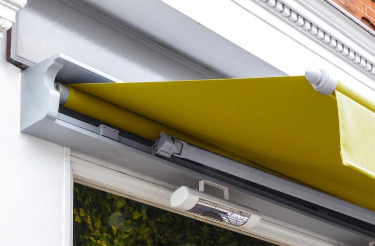 Greenwich Cantilever Awning - Victorian Awning Company